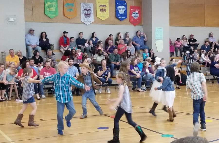 Square Dancing in Arkansas | Only In Arkansas