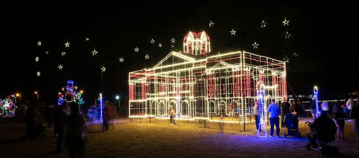 Behind The Scenes of an Arkansas Holiday Light Display - Only In Arkansas