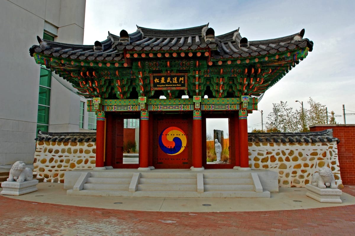 Little Rock's H.U. Lee Gate - Only In Arkansas