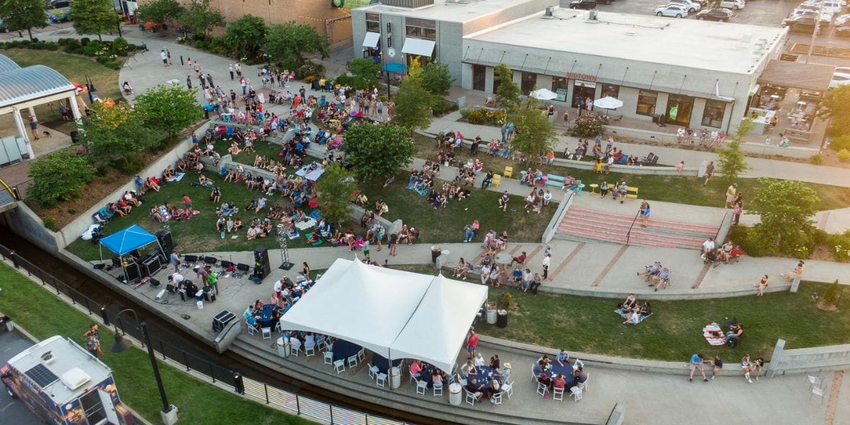 Changing Seasons Bring Excitement to Downtown Springdale - Only In Arkansas